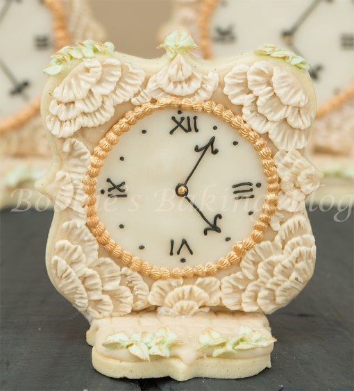 Antique Clock-How to Pipe Royal Icing String Work on a Sugar Cookie ...